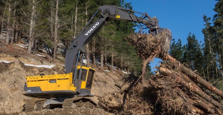 Custom-built Volvo excavators are helping drive a vital part of the New ...