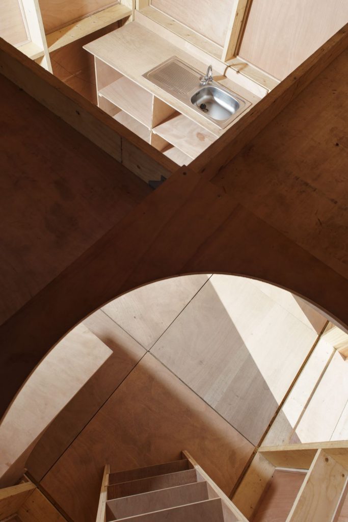Building an innovative, modular, transformable, easy to dismantle ...
