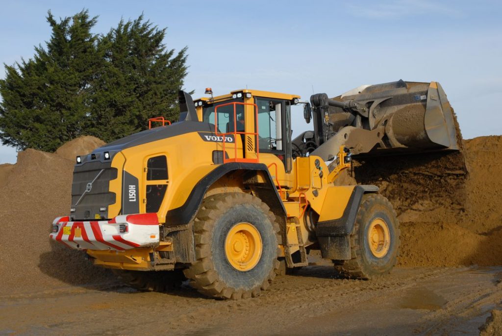 Earthline opts for reliability and performance with Volvo Construction ...