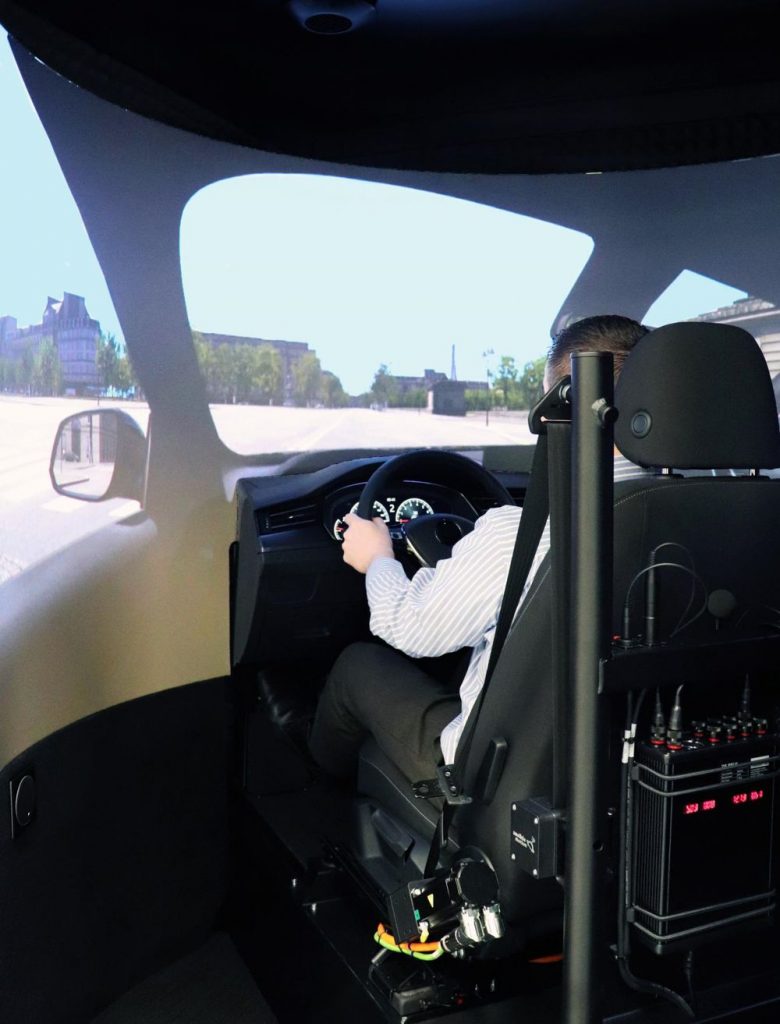 Self-contained engineering class vehicle simulator unveiled - Highways ...