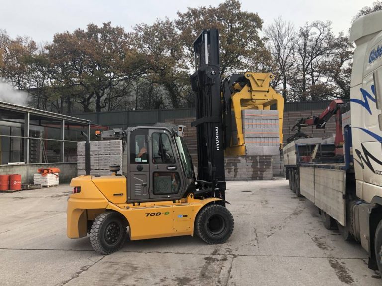 Compact Fork Trucks signs up with Hyundai and secures big Besblock deal ...