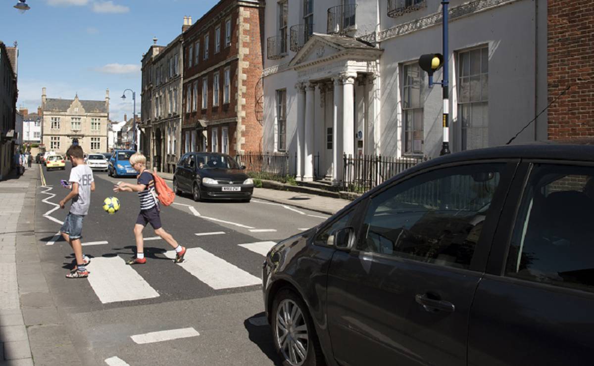 British MP urges parents to make sure their children are Road Safety ...