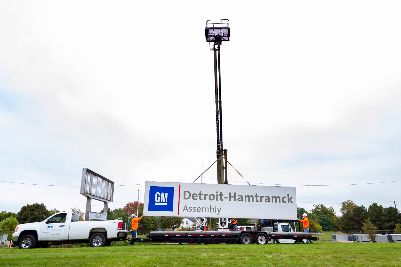 GM unveils Factory ZERO in Detroit for an all-electric future ...