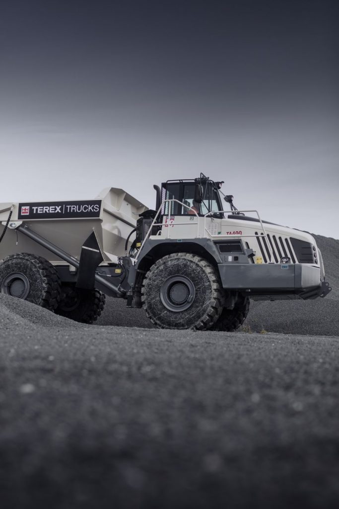 Headwater Equipment Sales in Canada signs up with Terex Trucks ...