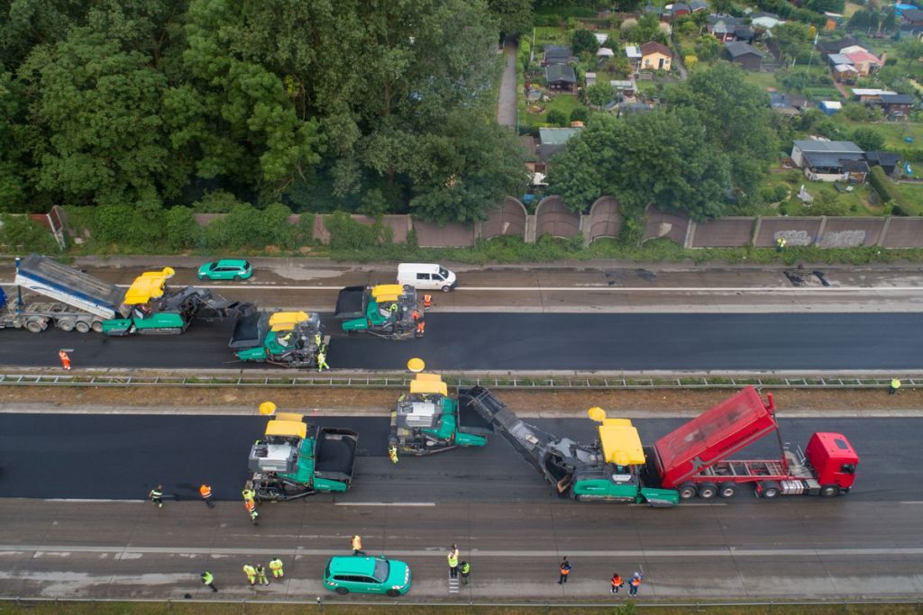 VÖGELE pavers enable German motorway rehabilitation in record time ...