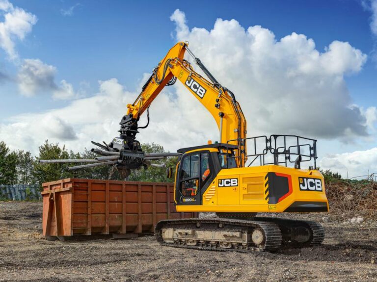 JCB crawler excavators 140X, 150X and 220X updated with JCB DieselMax ...