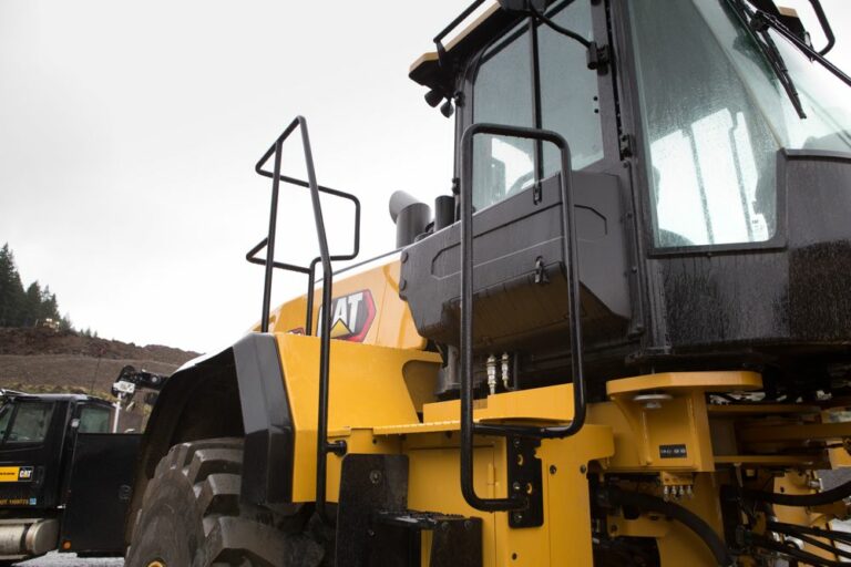 Cat announces new 980 and 982 medium Wheel Loaders - Highways Today