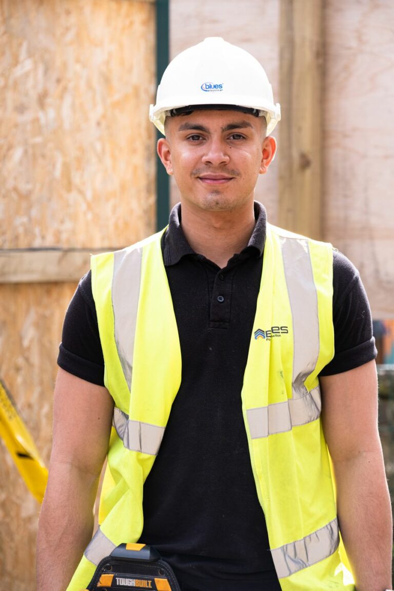 Kaiden Ashun wins Screwfix Trade Apprentice 2021 competition - Highways ...