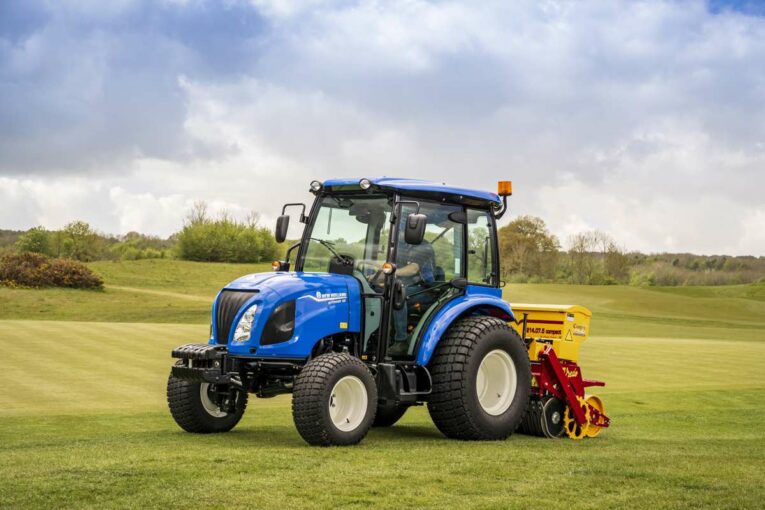 New Holland adds Stage V-compliant engines to the compact Boomer ...