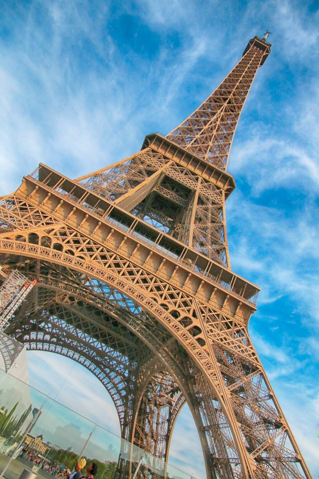 How long it took to paint the World's most iconic buildings - Highways ...