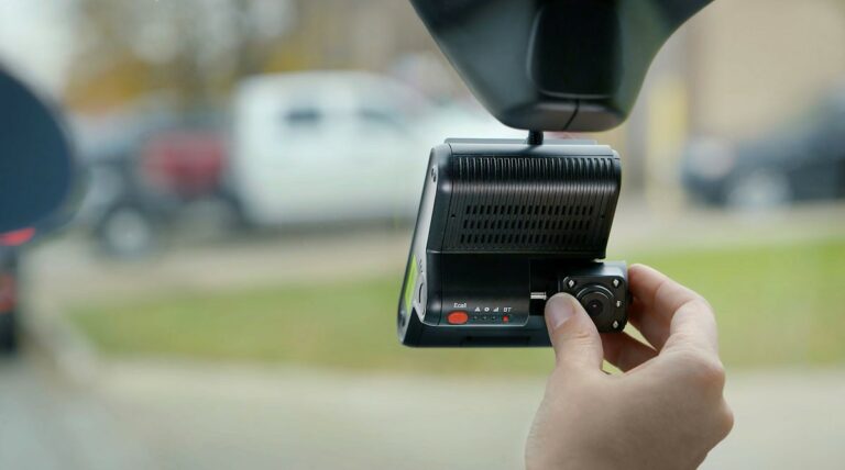 SmartWitness Fleet Dashcam features modular two-way cameras - Highways ...