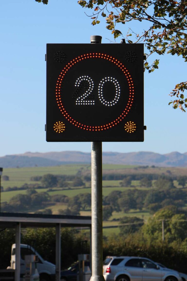 Welsh schools boost Road Safety with Messagemaker digital Speed Signs ...