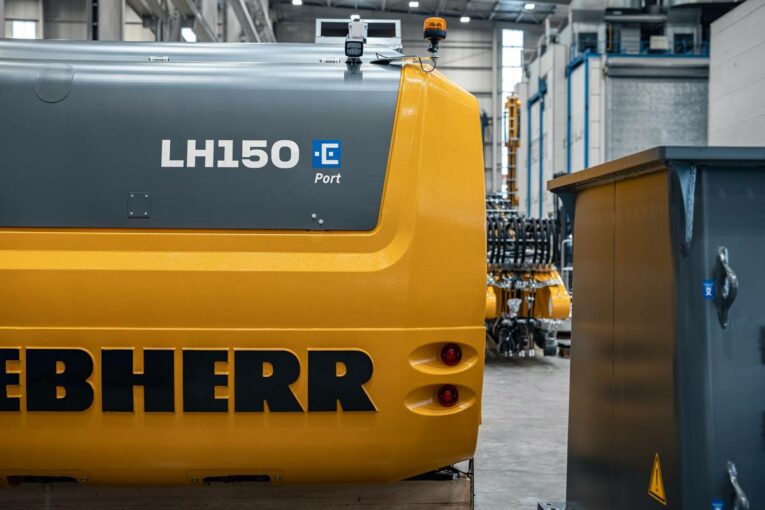 Manufacturing a Liebherr Material Handling Machine - Highways Today